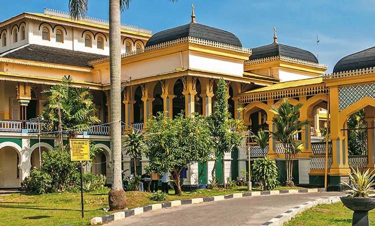 Jáva, Bali a Sumatra - sopky a orangutani Indonésie | New Travel.cz